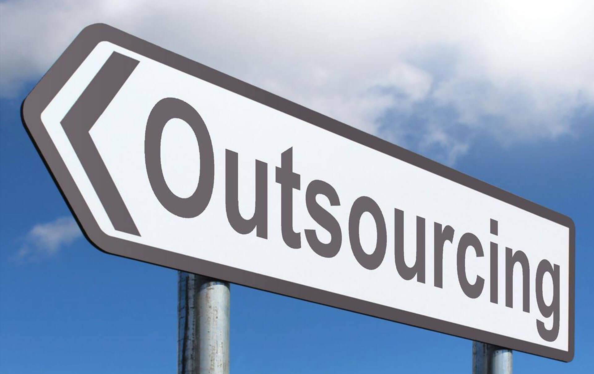 Outsourcing: entenda os benefícios e a diferença da terceirização